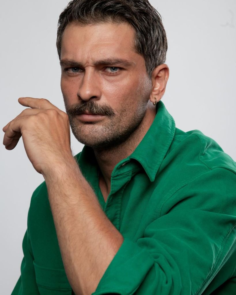 Cinci actori turci în TOP 100 cei mai chipeși | VIAȚĂ CU AROMĂ DE CAFEA